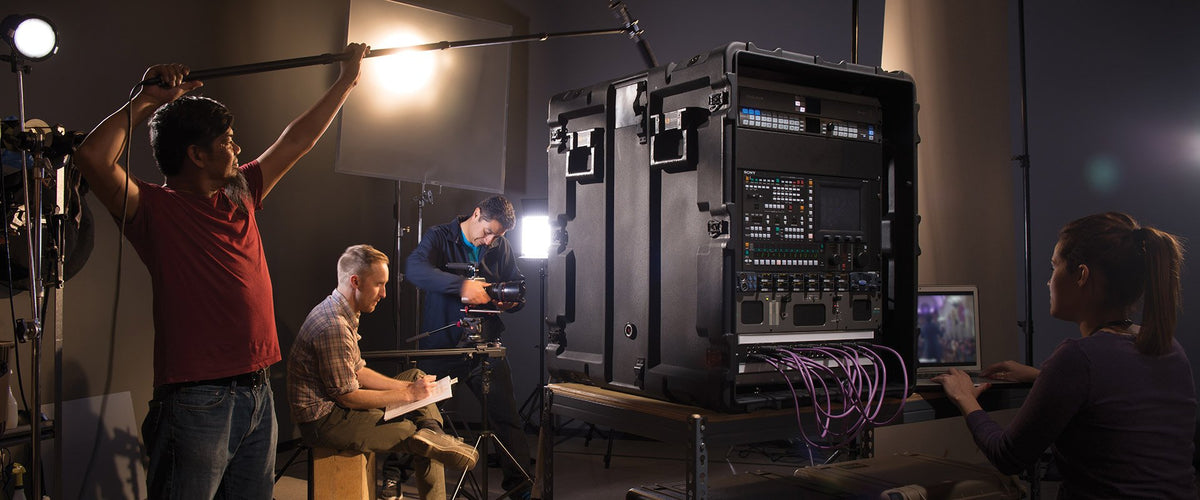 Pelican-Hardigg Rackmount Cases – Optimal Cases and Lights Inc.