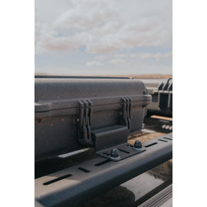 LGMT-001P Pelican Case Roof Mount – Optimal Cases and Lights Inc.